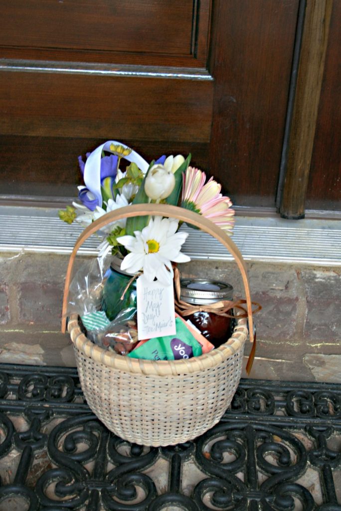 May Day Flower Tradition (she: Darleen) - Or so she says...