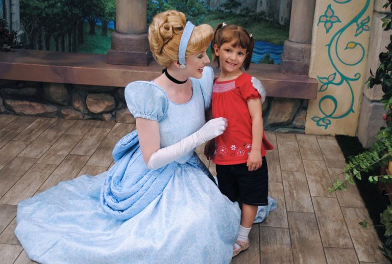 I Spy Free Printable - Disney Parks Edition - Or so she says...