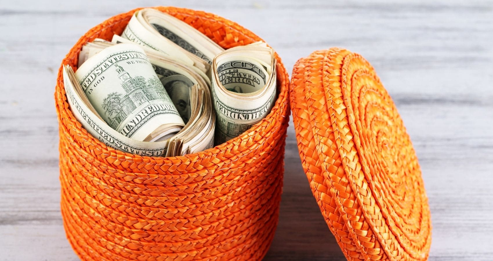 Things to Buy at the Dollar Store ~ 10 Items You Don't Want to Overlook!